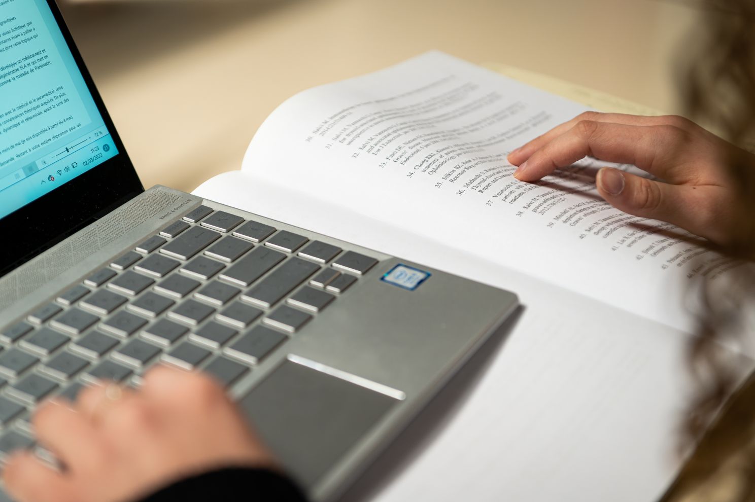 Training during the PhD :: Le doctorat à l'université de Bordeaux